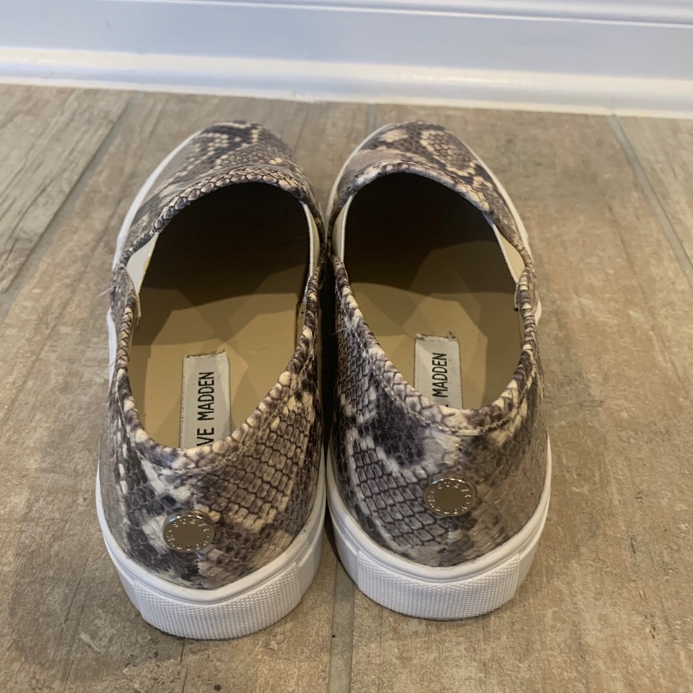 Steve Madden Snake Slip-On - Gem